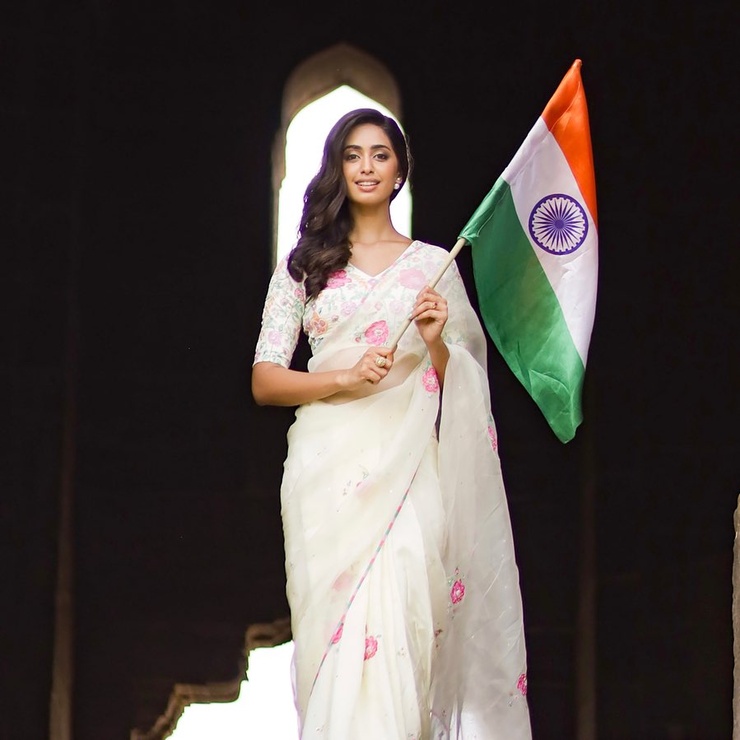 Picture of Sini Shetty