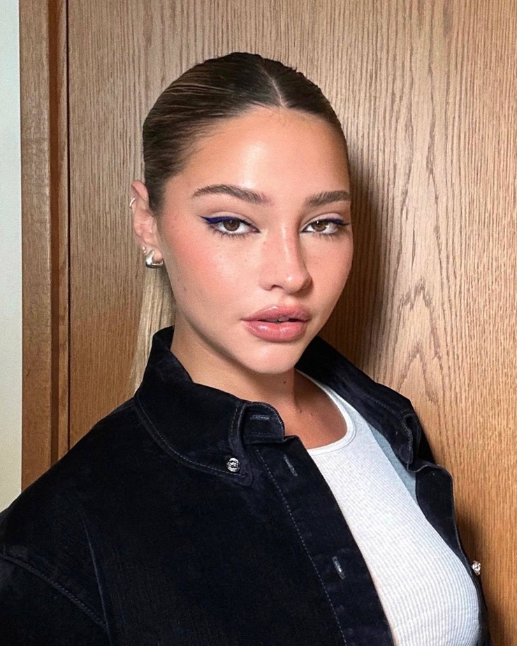 Picture of Madelyn Cline