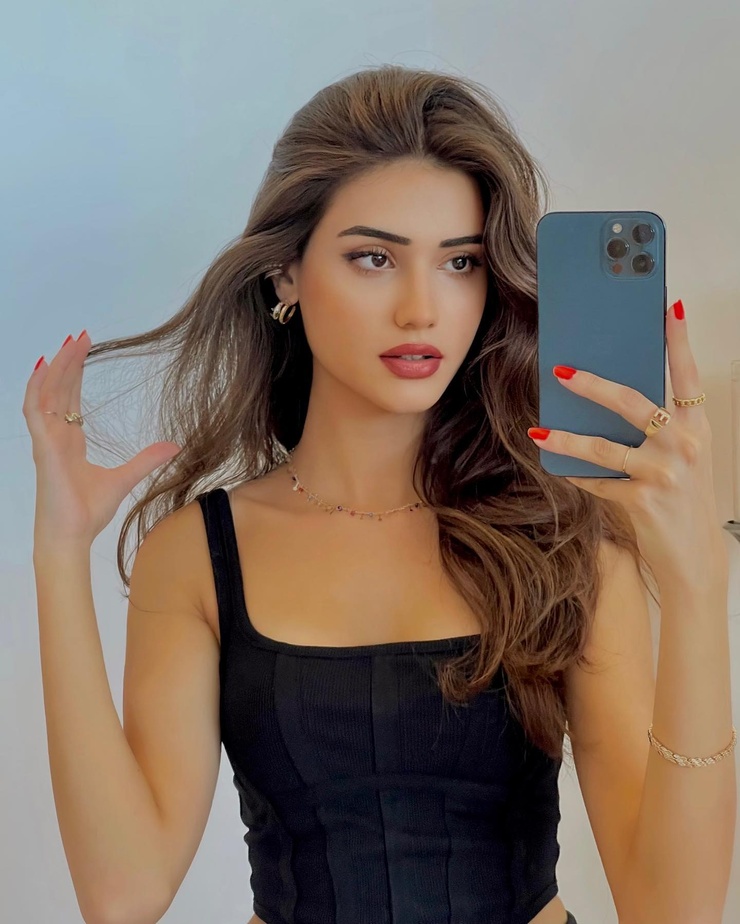 Picture of Efsa Ozgur