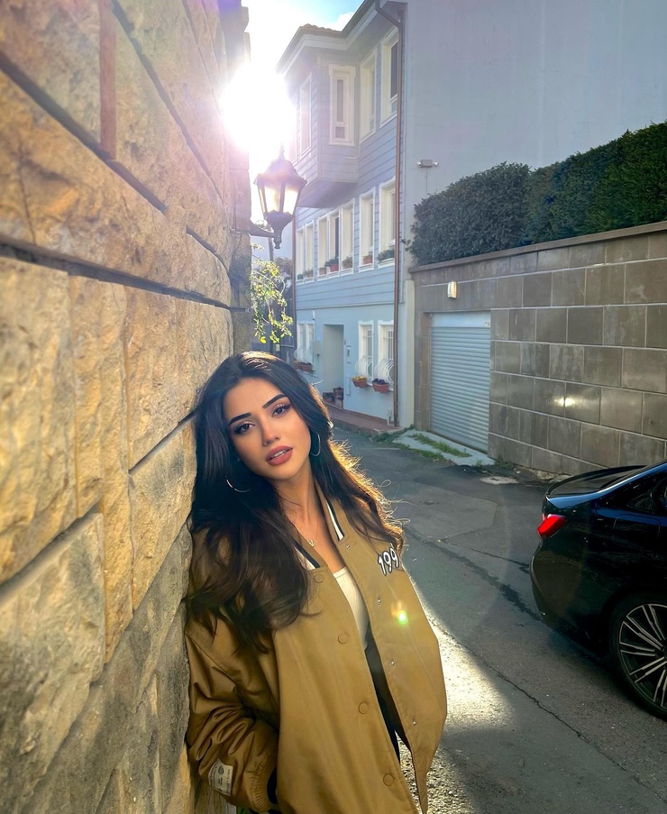 Picture of Efsa Ozgur