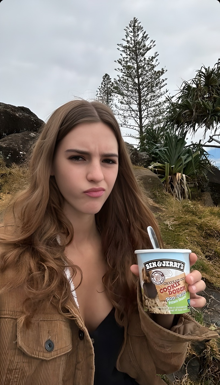 Picture of Emily Feld