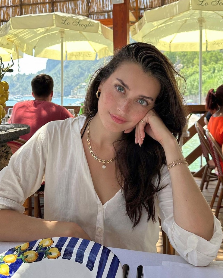 Picture of Jessica Clements