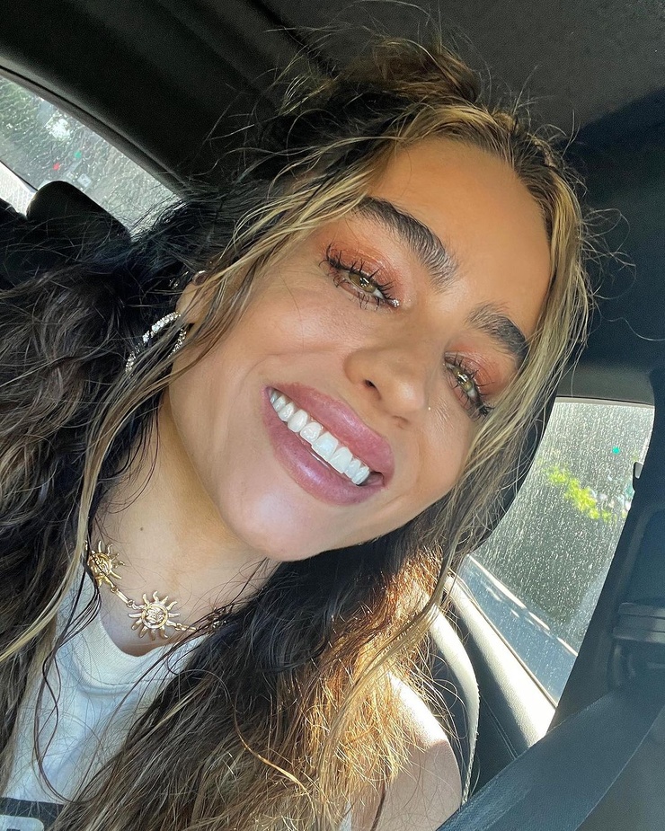 Sommer Ray picture