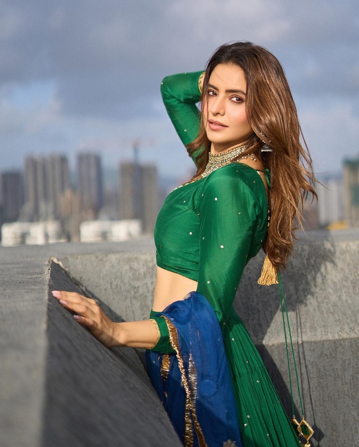 Image of Aamna Shariff