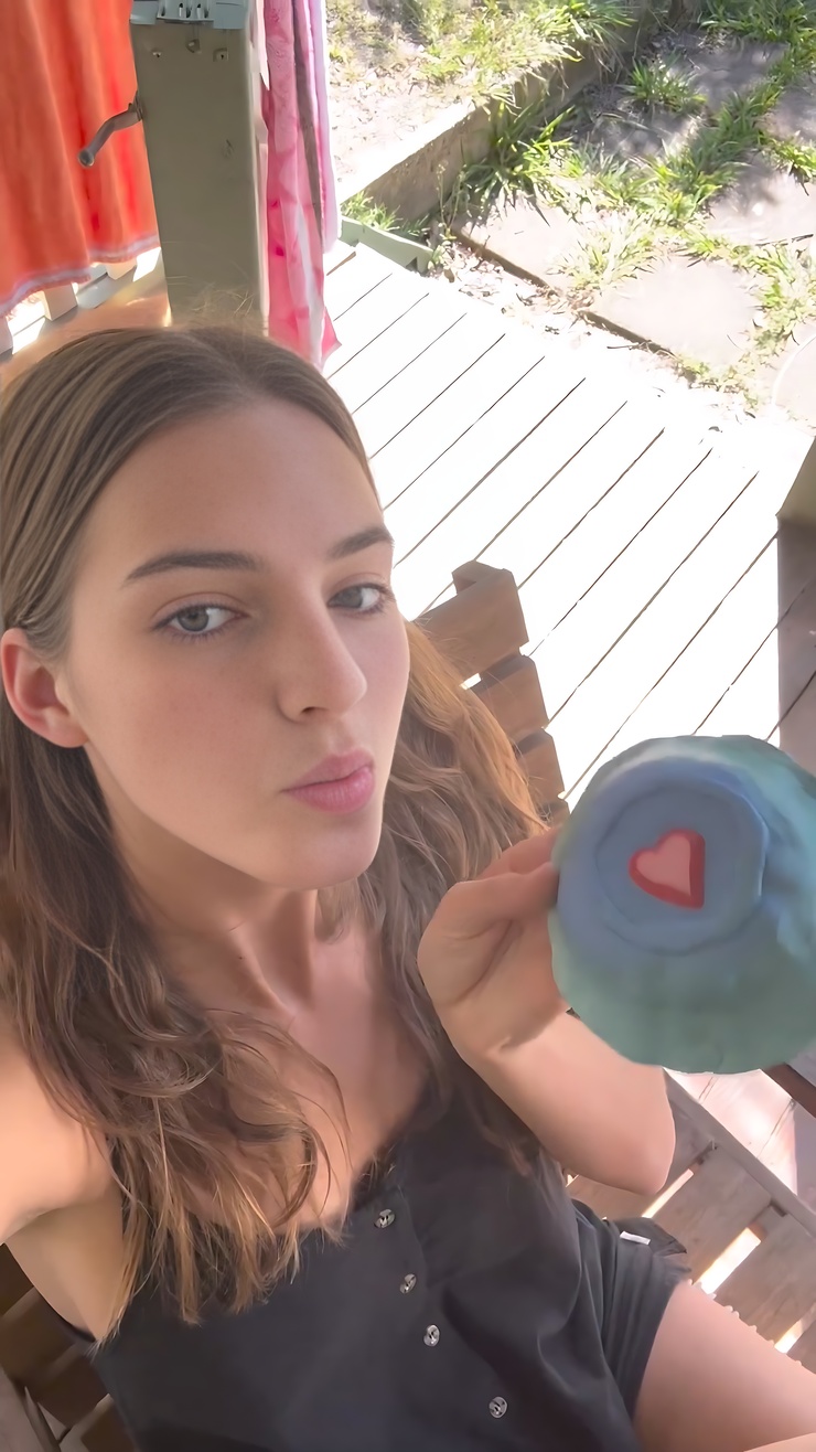 Picture of Emily Feld