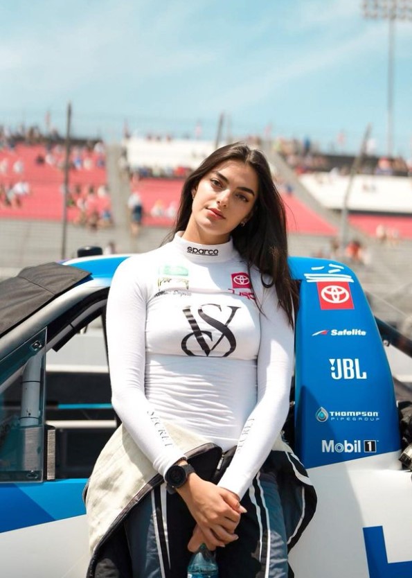 Picture of Toni Breidinger