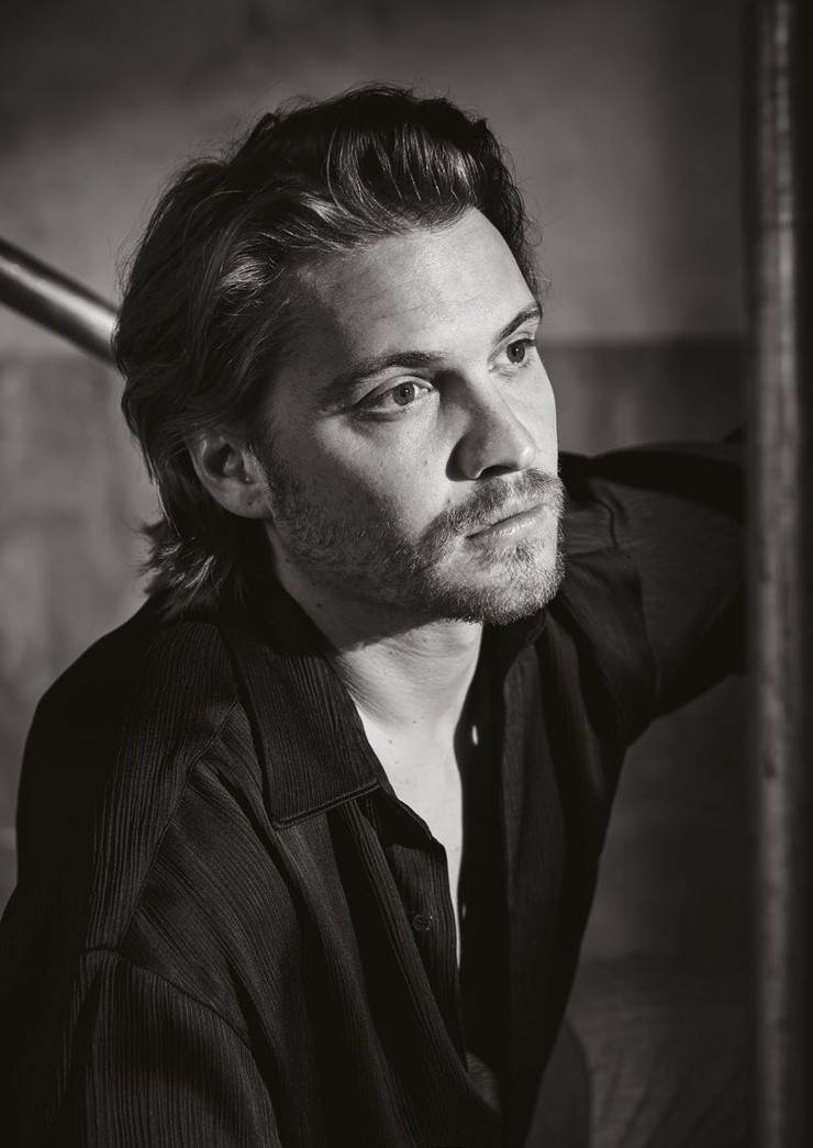 Luke Grimes image