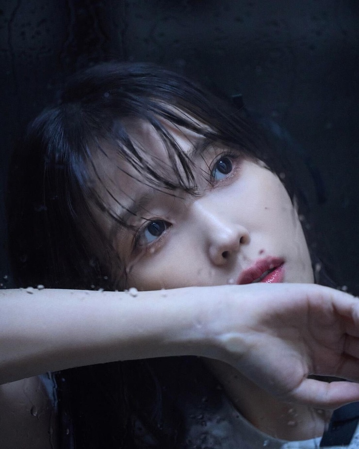 IU image