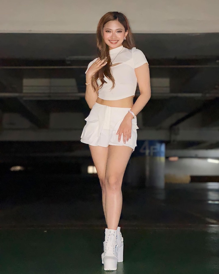 Joanna Lara picture