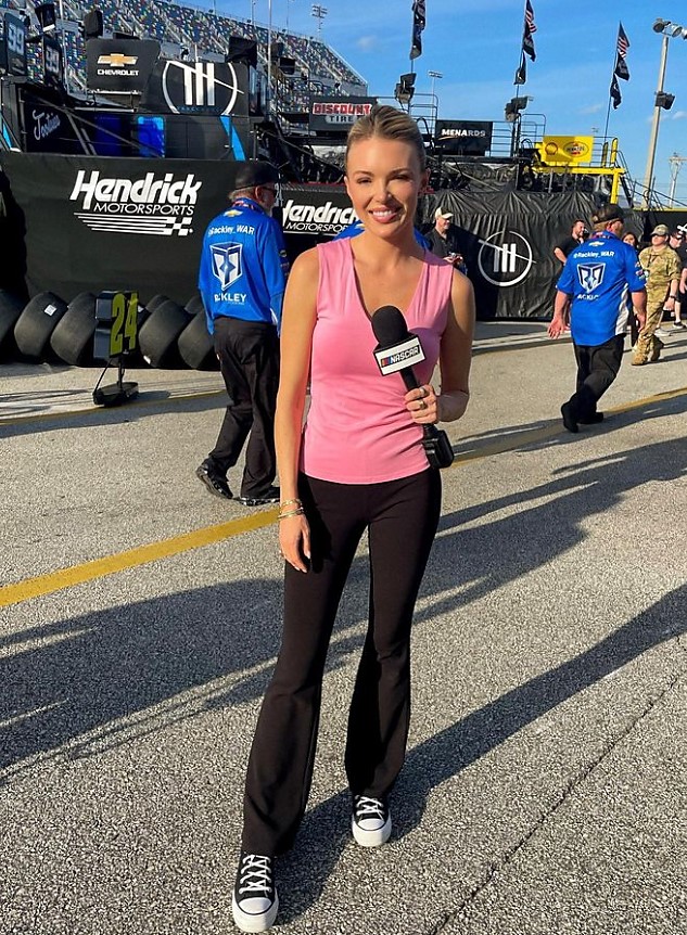 Alexandra Weaver (Periodismo) image