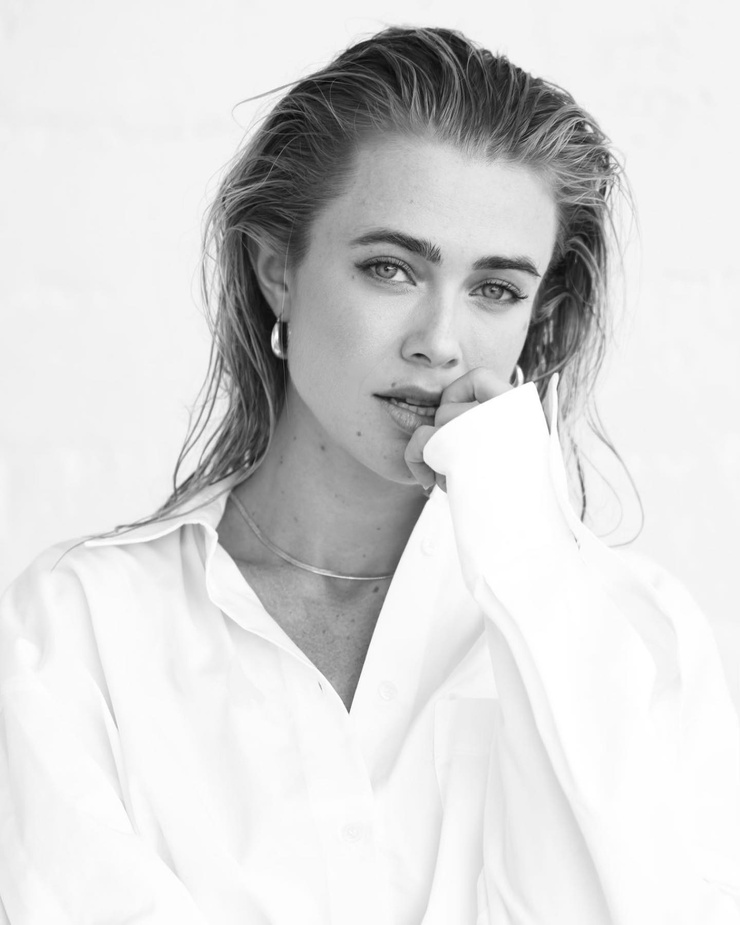 Melissa Roxburgh picture