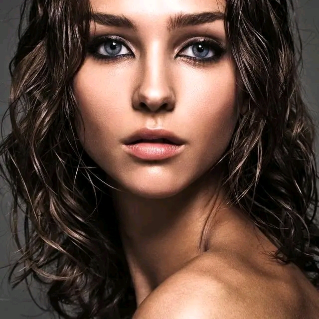 Rachel Cook image