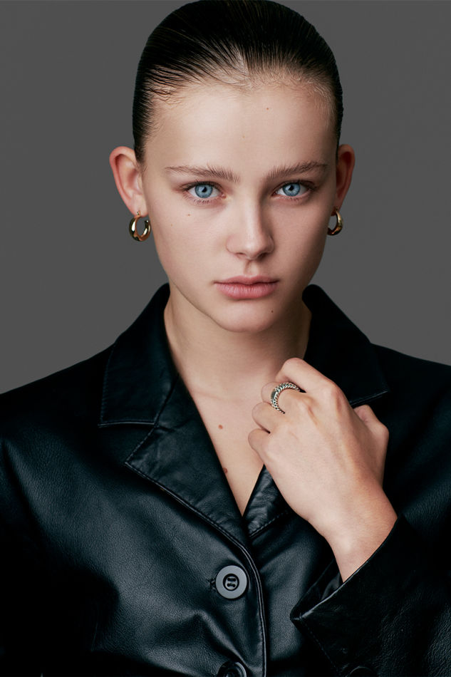 Picture of Nova Loomans