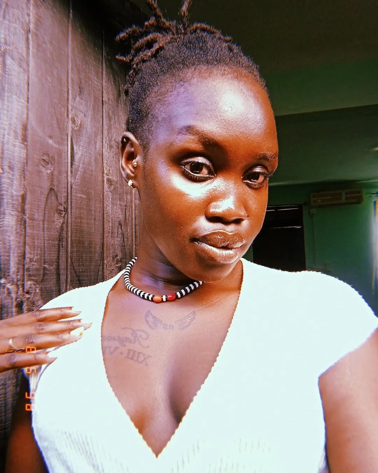 Picture of Fem Black Queen