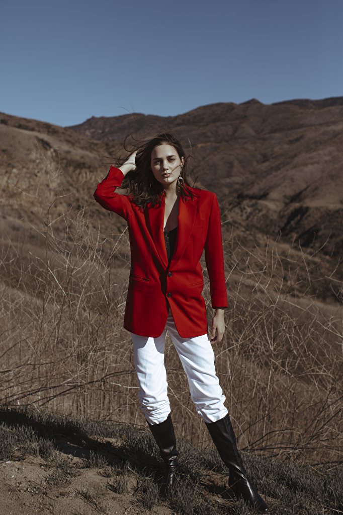 Elizabeth Oliver picture