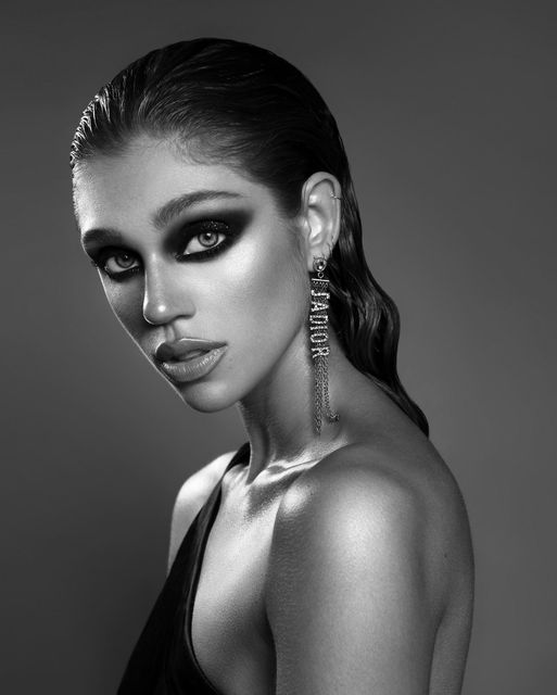 Picture of Hannah Charron