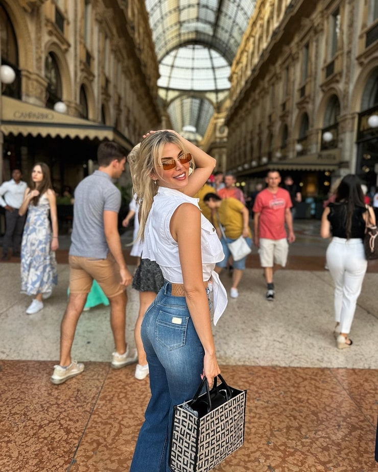 Picture of Marina Vjollca