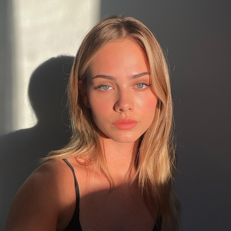 Picture of Sara Crumbleleg