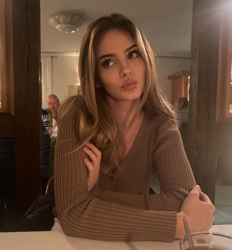 Picture of Sara Crumbleleg