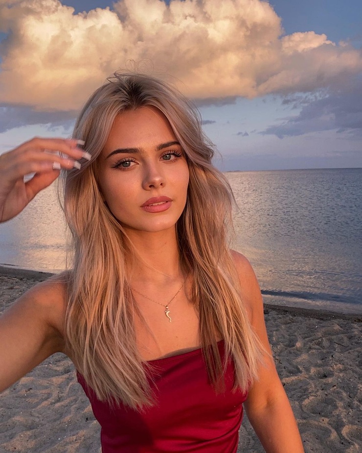 Picture of Sara Crumbleleg