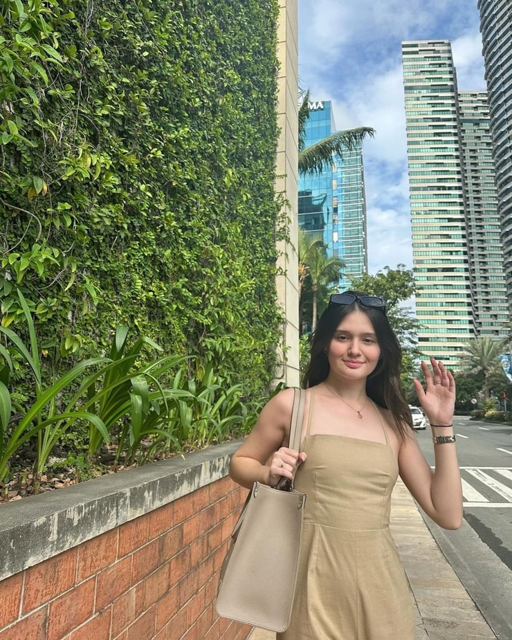 Picture of Kira Balinger