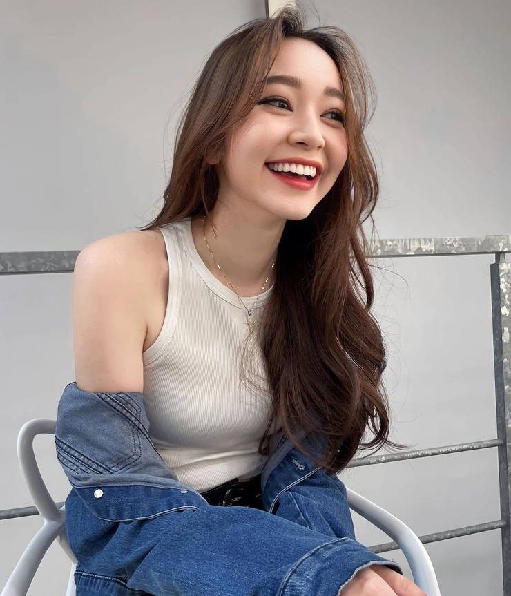 Picture of Lisa Yamada (model)