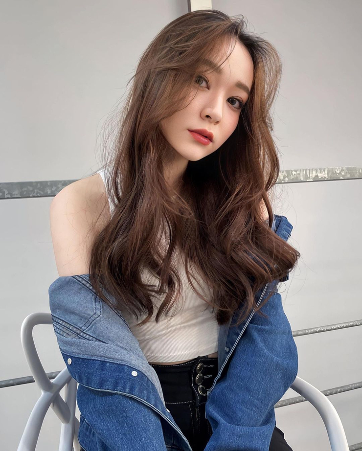 Picture of Lisa Yamada (model)