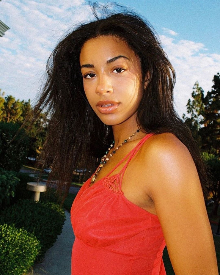 Picture of Chloe Warren