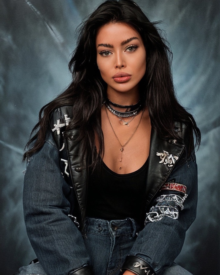 Alyona Omovych image
