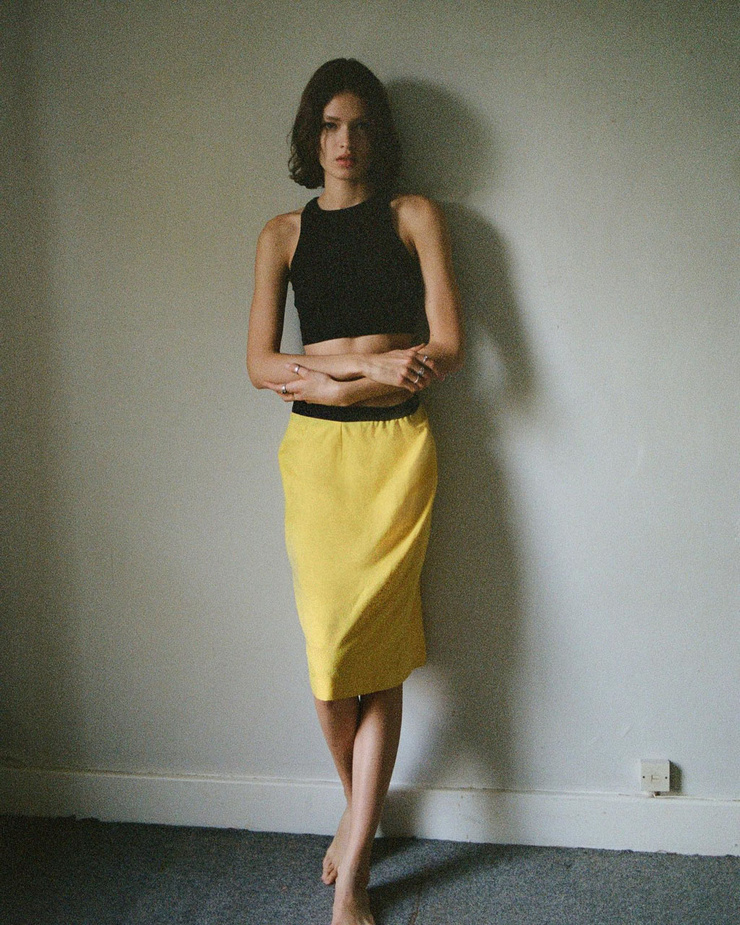 Picture of Paula Luna model