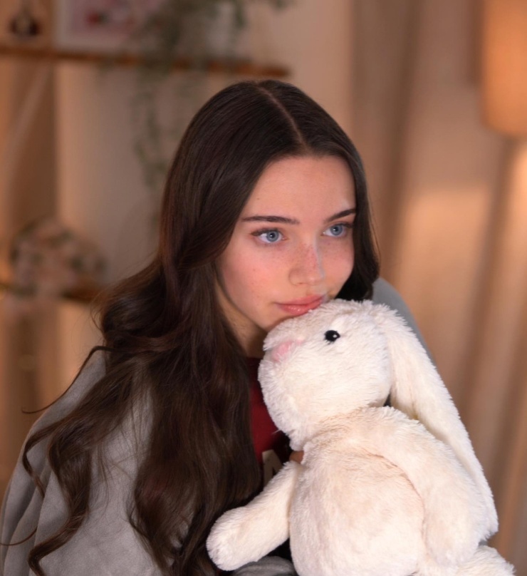 Picture of Lydiaviolet