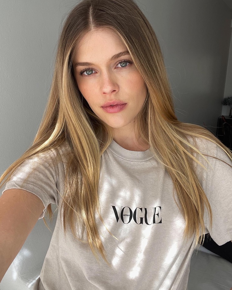 Victoria Lee picture