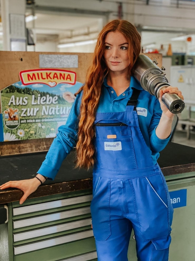 Picture of Laura Roxanna