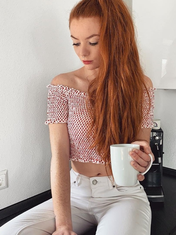 Picture of Laura Roxanna