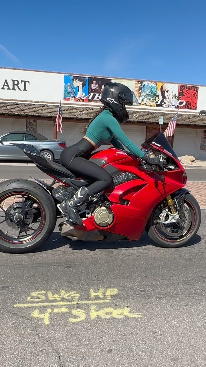 Picture of Senya Hardin