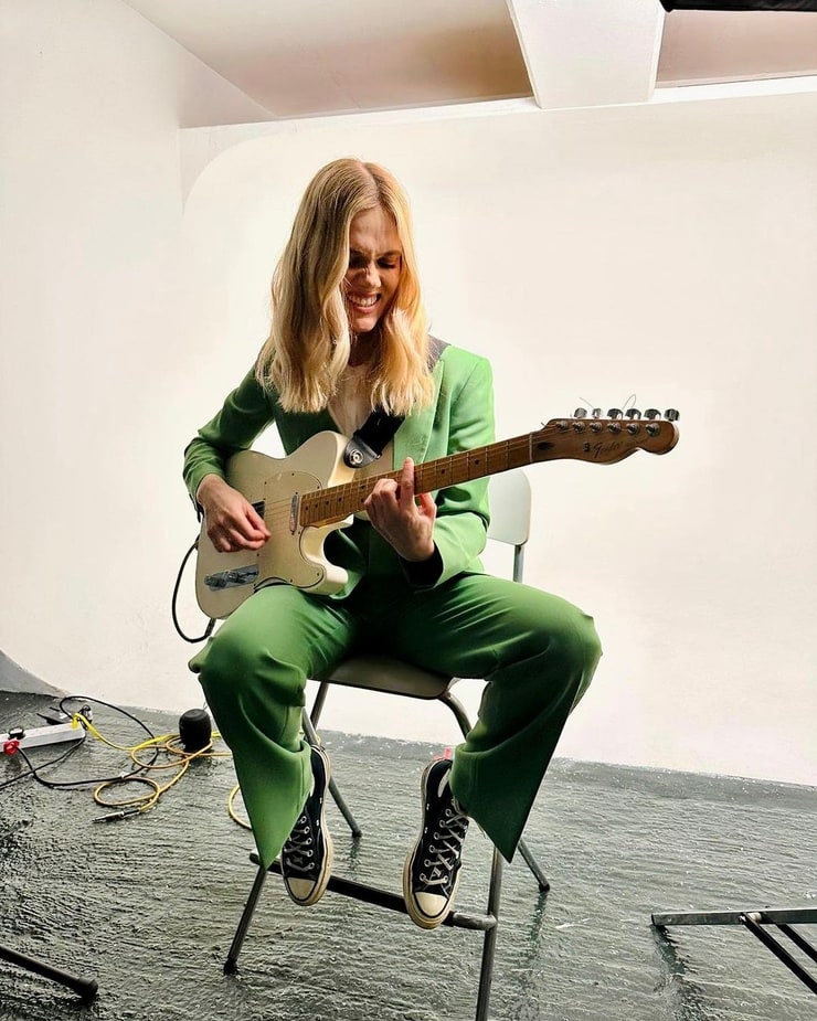 Picture of Florrie Arnold