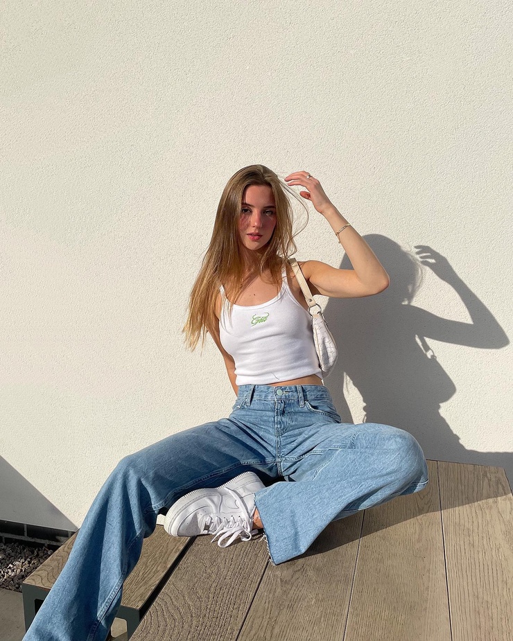 Picture of Julia Belza