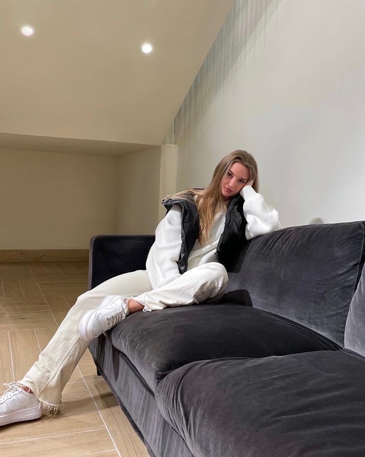 Picture of Julia Belza