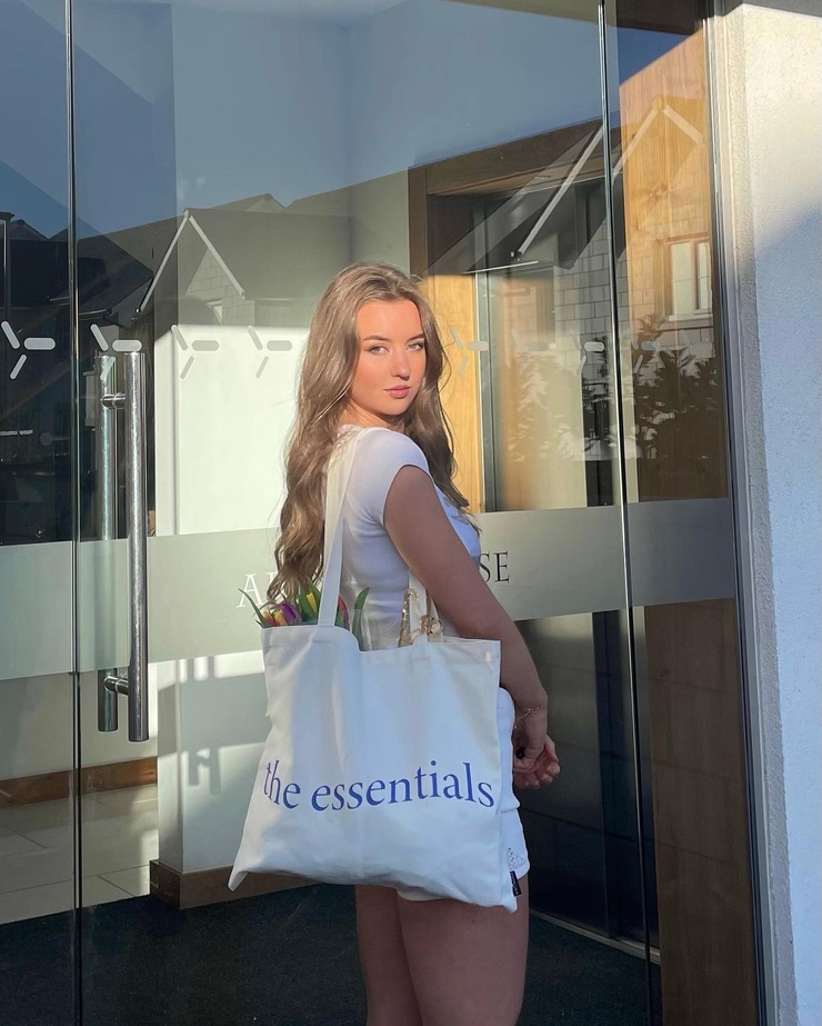 Picture of Julia Belza