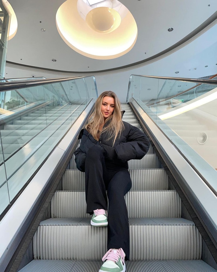 Picture of Julia Belza