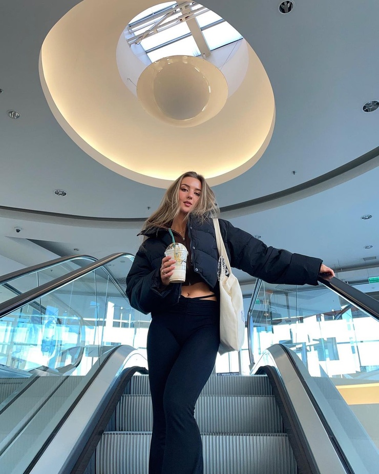 Picture of Julia Belza