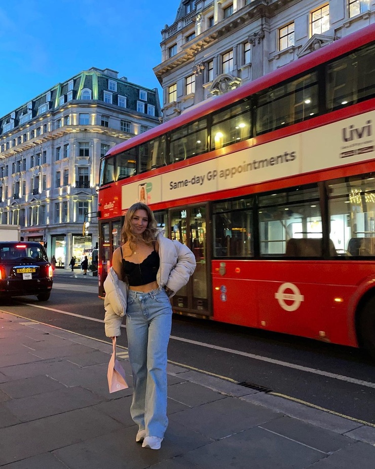 Picture of Julia Belza