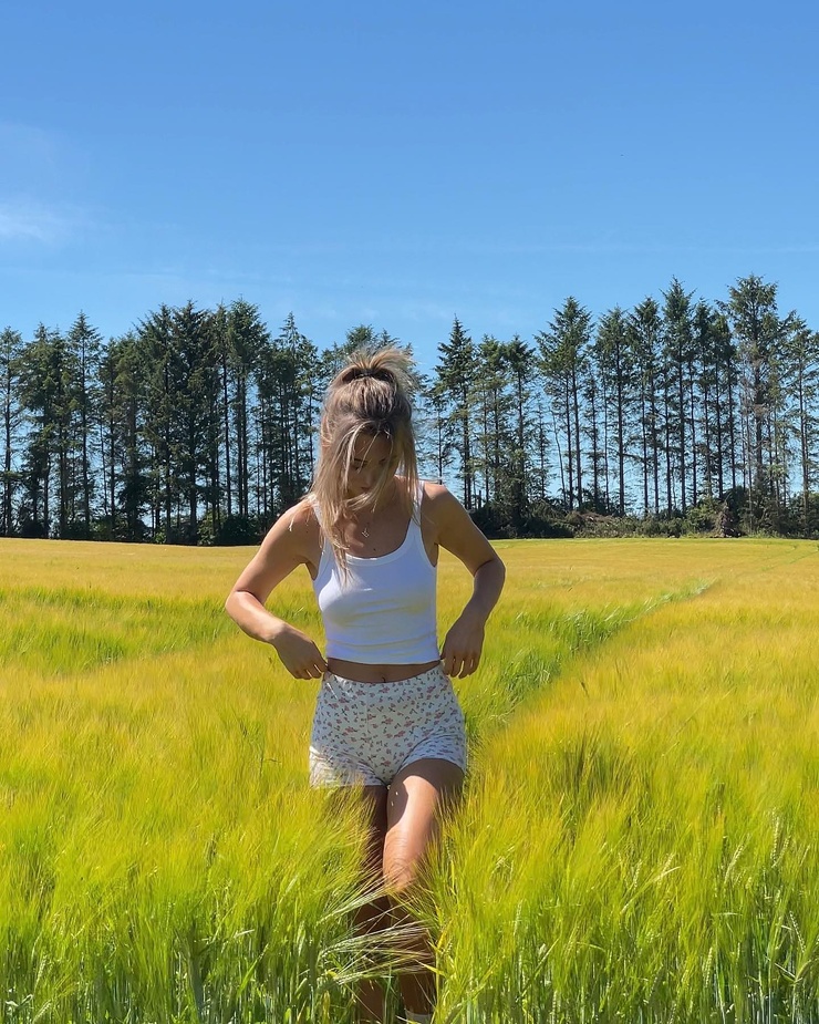 Picture of Julia Belza