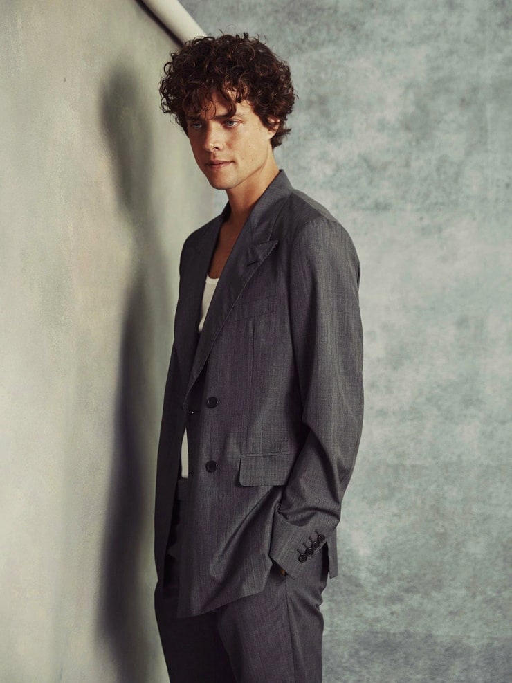 Picture of Douglas Smith