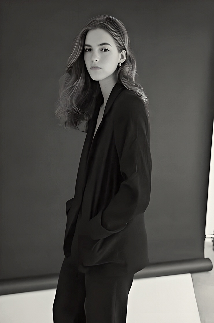 Picture of Emily Feld