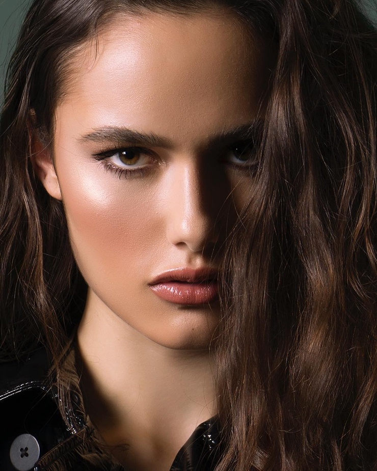 Picture of Victoria Frost