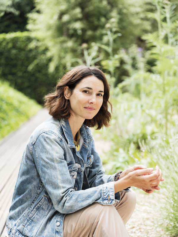 Image of Eglantine Emeye