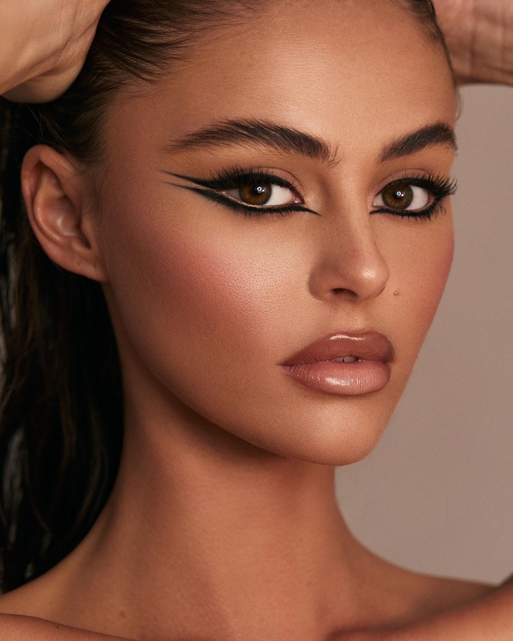 Picture of Daniella Beckerman