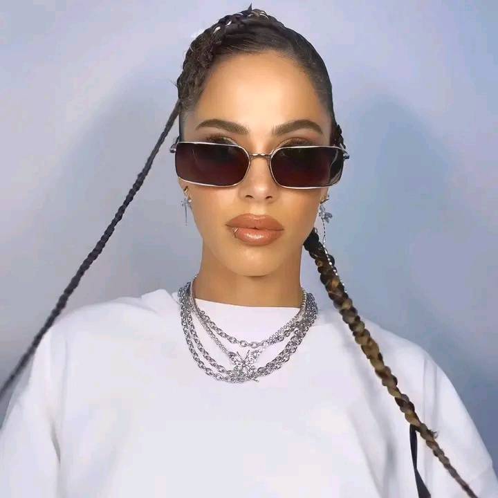 Martina Stoessel picture