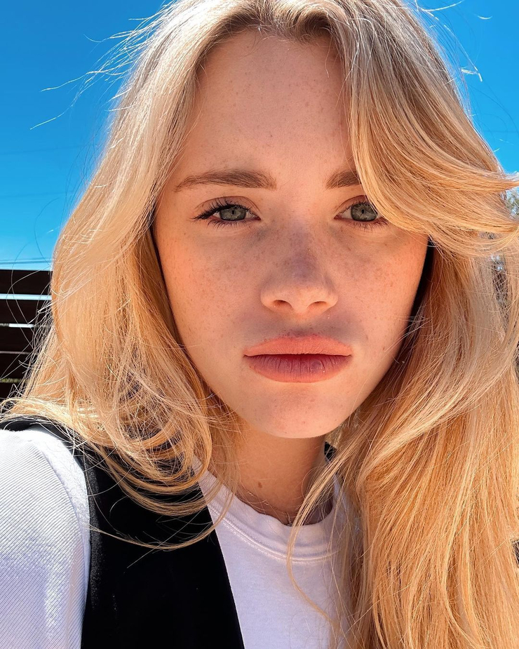 Picture of Violet Brinson